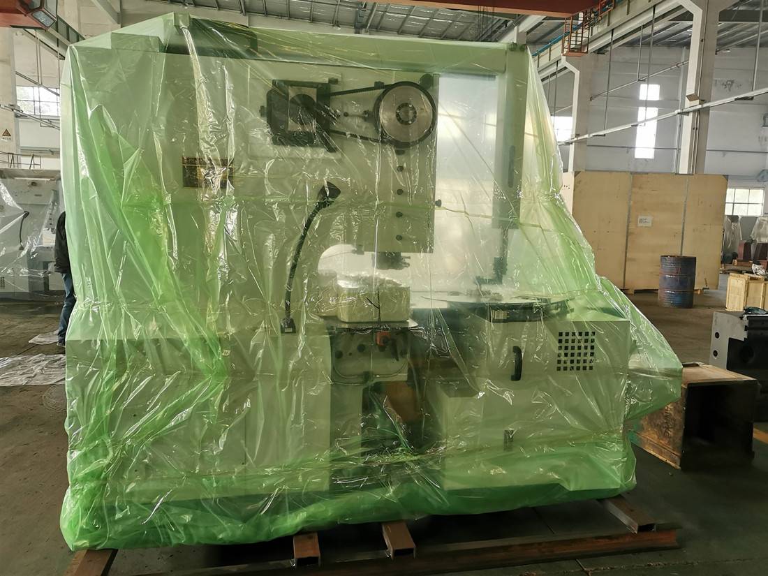 Notching machine with 4-axis robot to India,Beijing Holland Co., Ltd